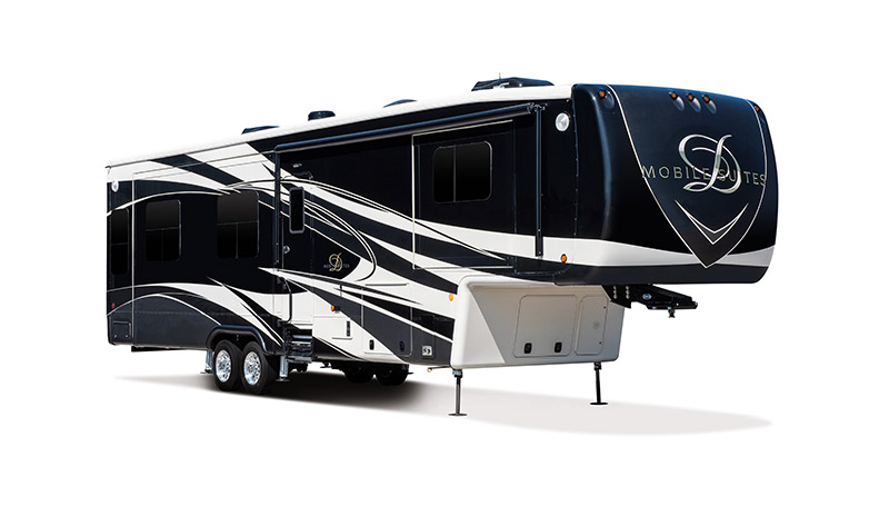 What Is a Fifth Wheel RV and What Do They Offer? - THOR Industries